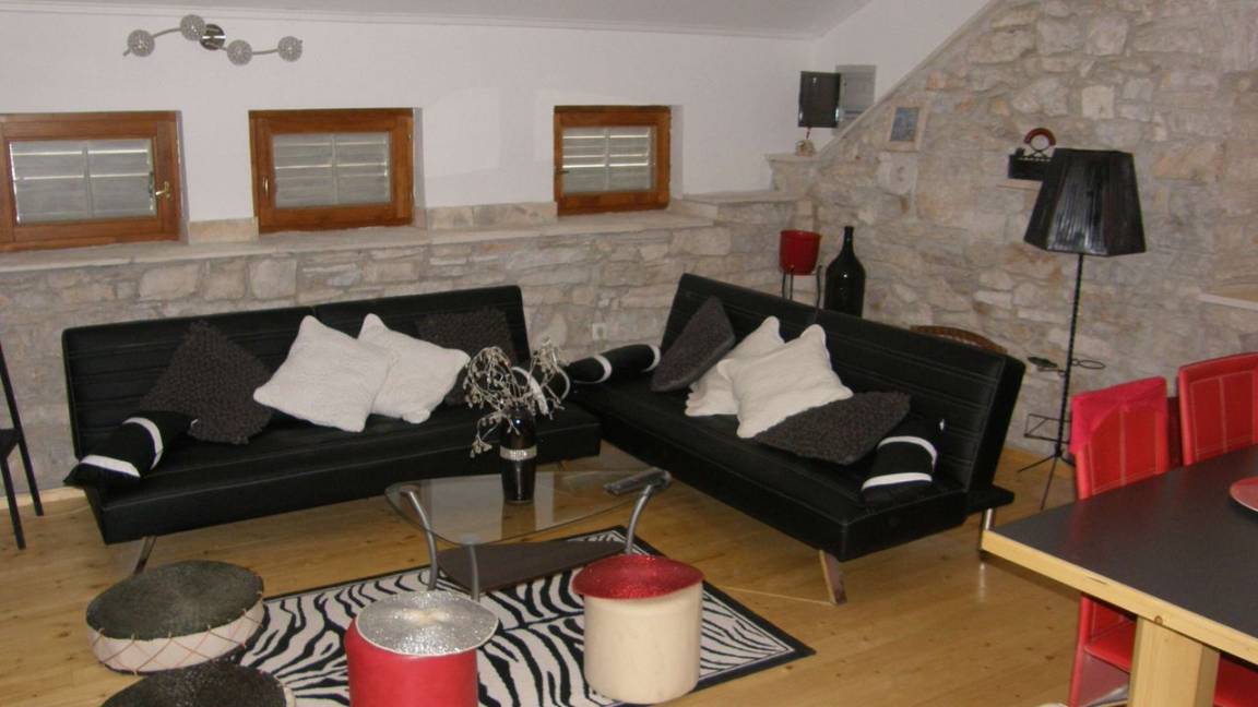 60 M² Ferienwohnung ∙ 1 Schlafzimmer ∙ 5 Gäste - Vela Luka