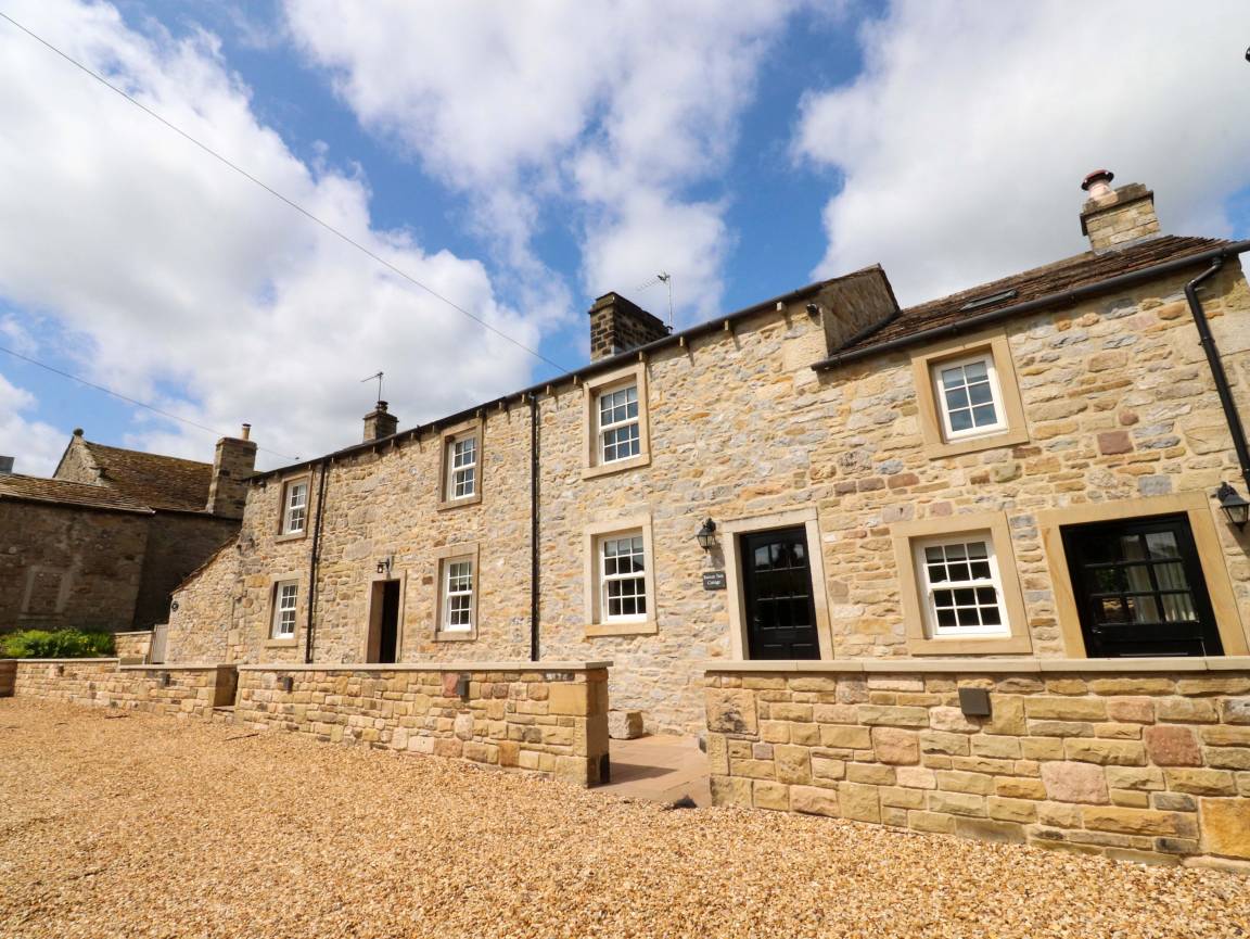 Cottage ∙ 3 Bedrooms ∙ 6 Guests - Skipton