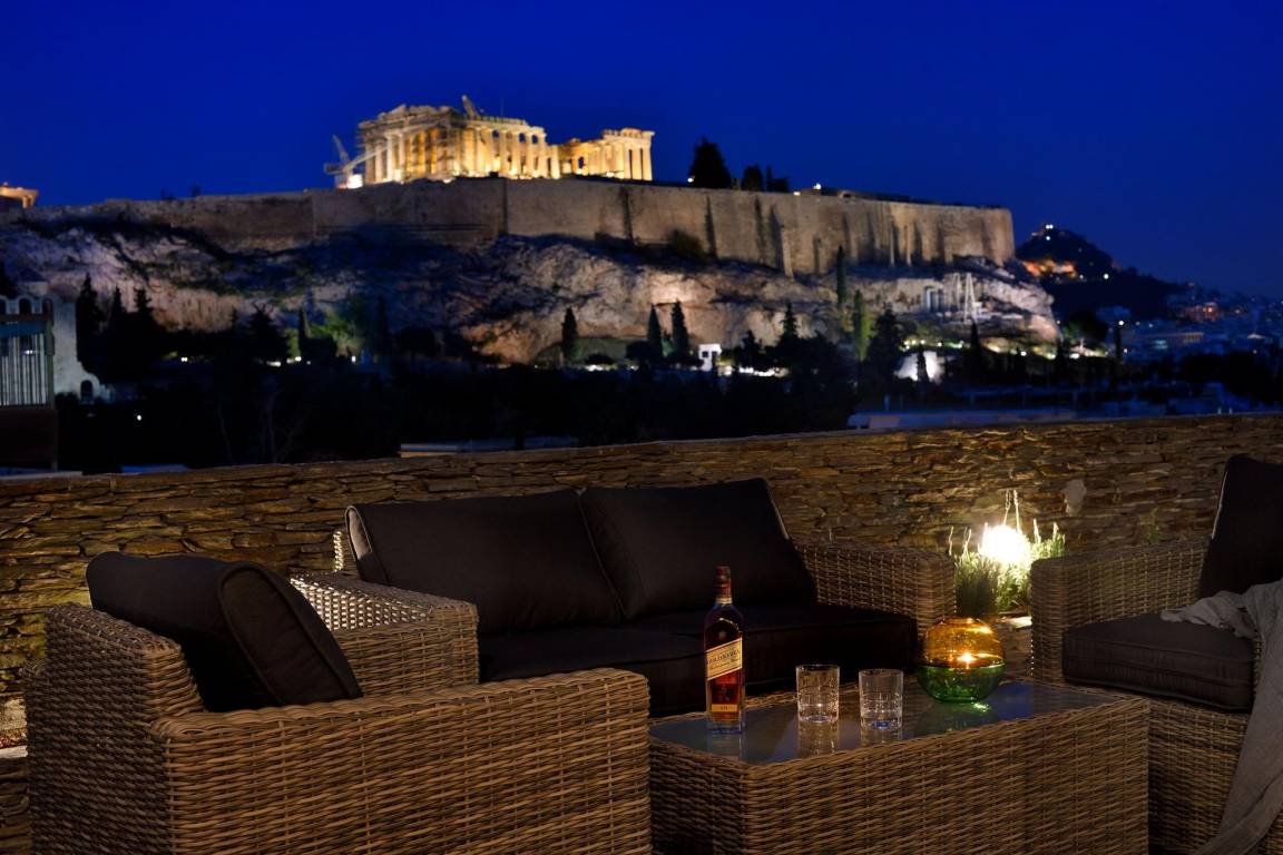 200 M² Villa ∙ 3 Bedrooms ∙ 6 Guests - Athens
