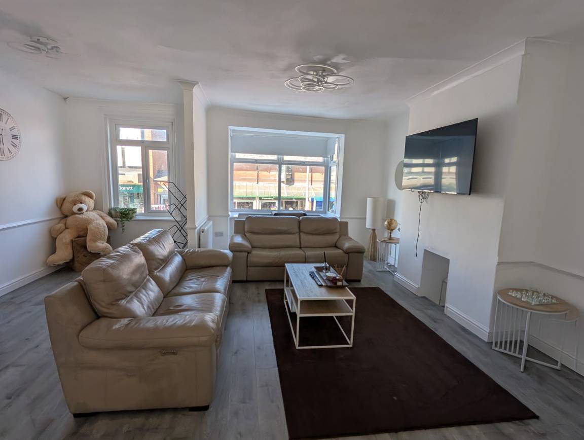 Cottage ∙ 3 Bedrooms ∙ 9 Guests - Blackpool