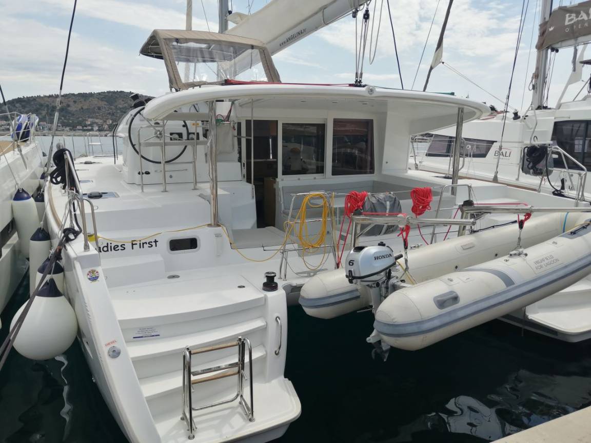 12 M² Houseboat ∙ 4 Bedrooms ∙ 8 Guests - Lowestoft