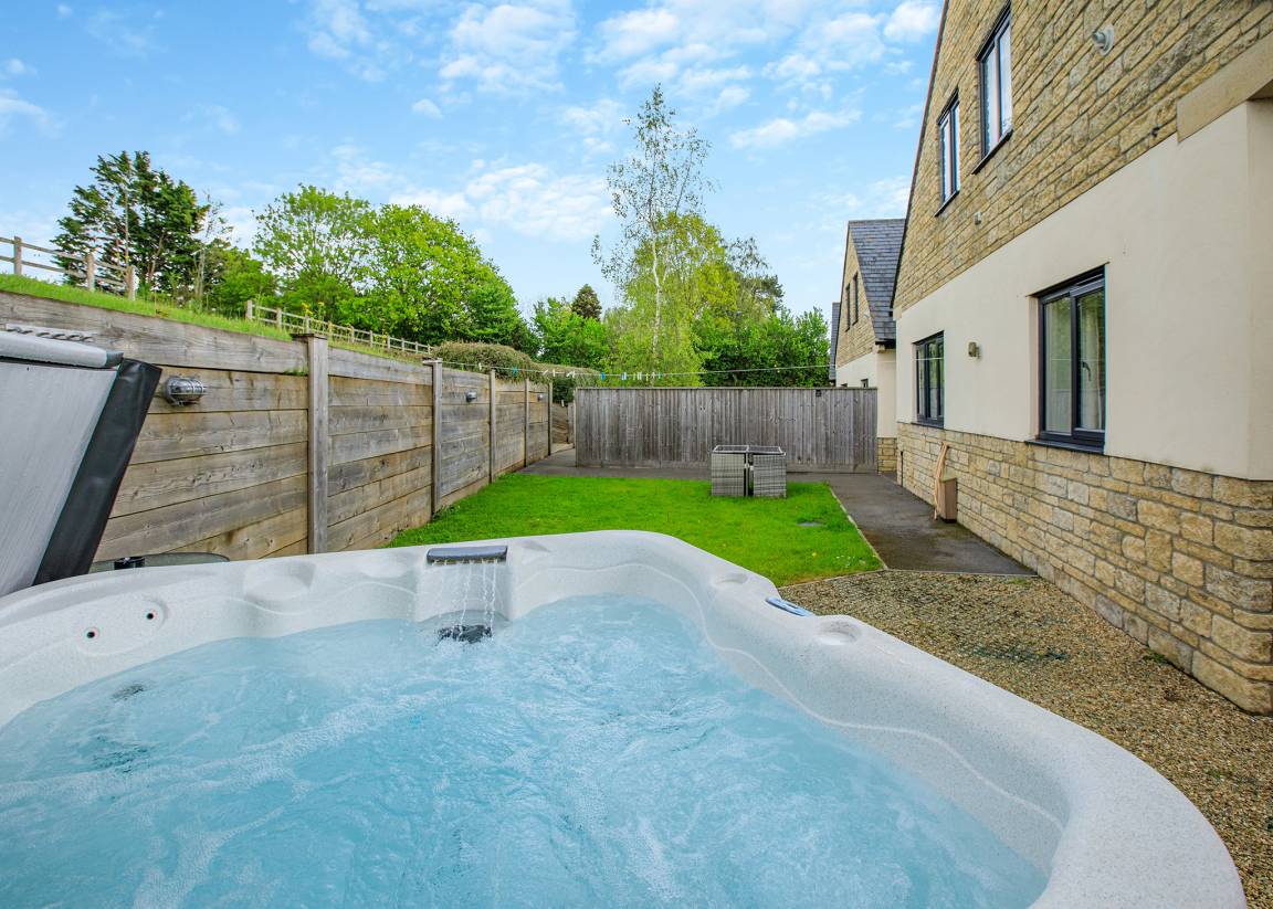 Cottage ∙ 4 Bedrooms ∙ 8 Guests - Dorset