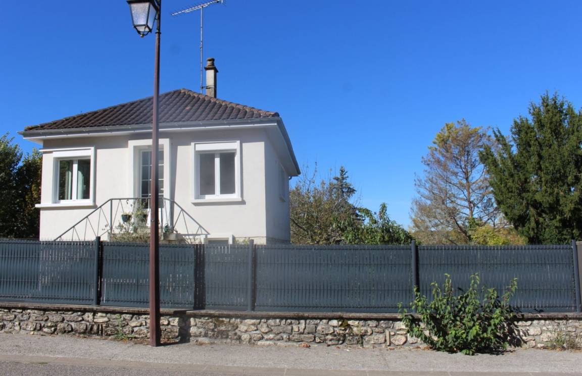 80 M² Talo ∙ 3 Makuuhuonetta ∙ 6 Vierasta - Montcuq