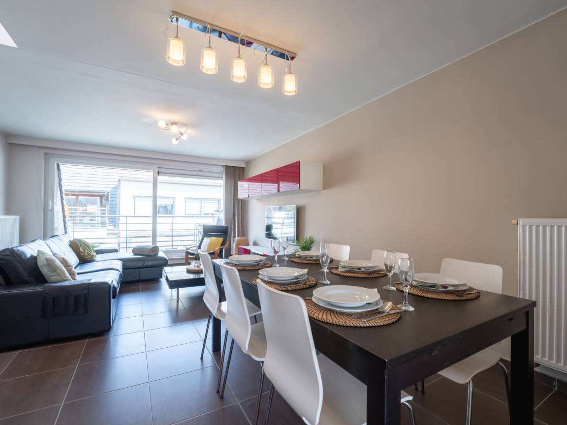 135 M² Ferienhaus ∙ 1 Schlafzimmer ∙ 6 Gäste - Bredene