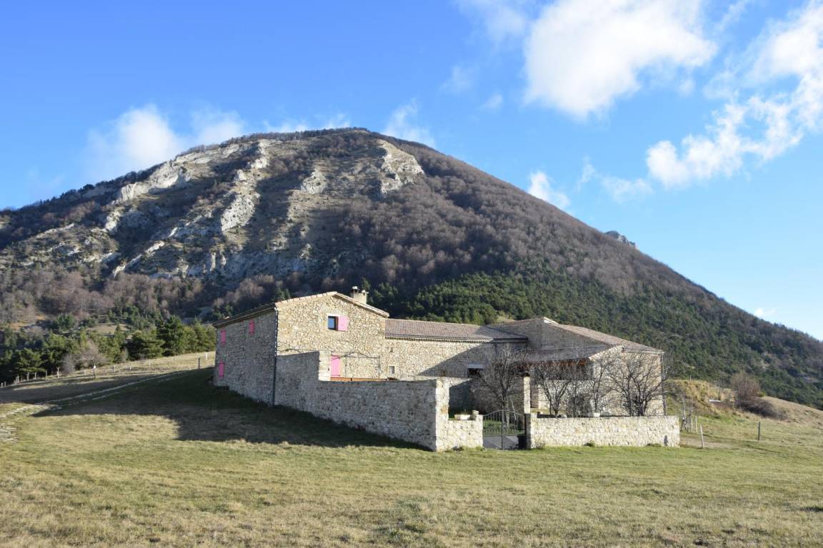 100 M² Gîte ∙ 3 Chambres ∙ 6 Personnes - Bourdeaux
