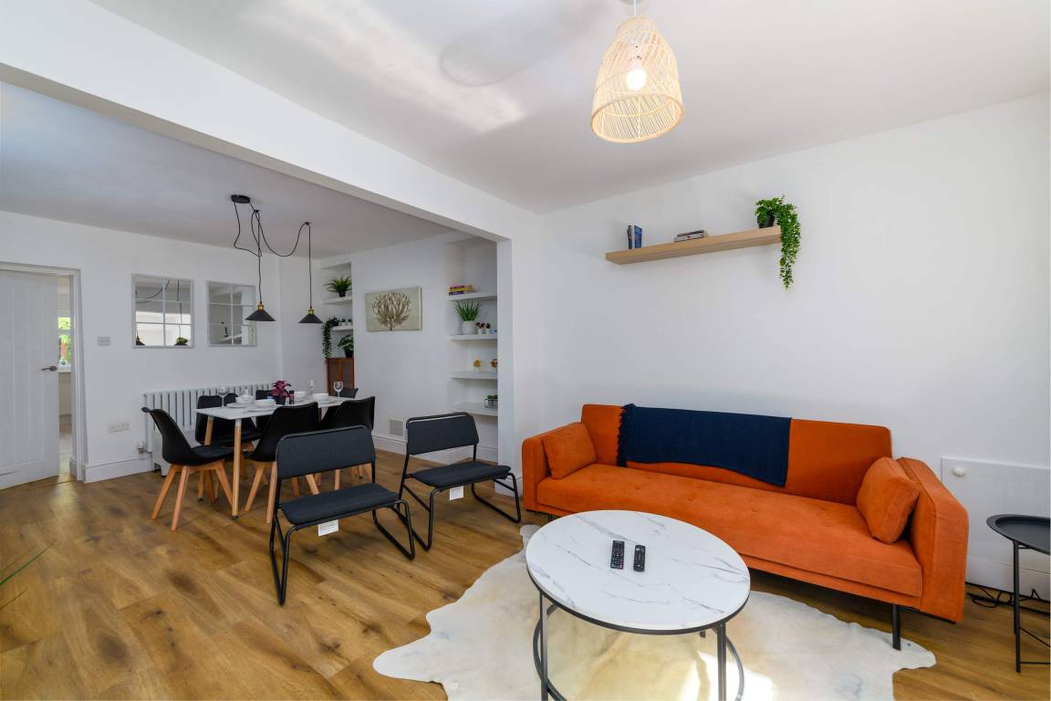 111 M² House ∙ 3 Bedrooms ∙ 6 Guests - South Wales