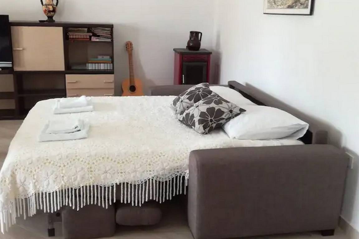 82 M² Ferienwohnung ∙ 1 Schlafzimmer ∙ 4 Gäste - Pag