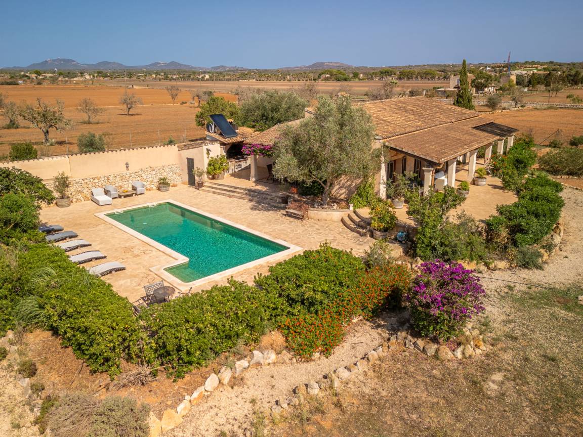 160 M² Casa ∙ 4 Quartos ∙ 6 Hóspedes - Campos
