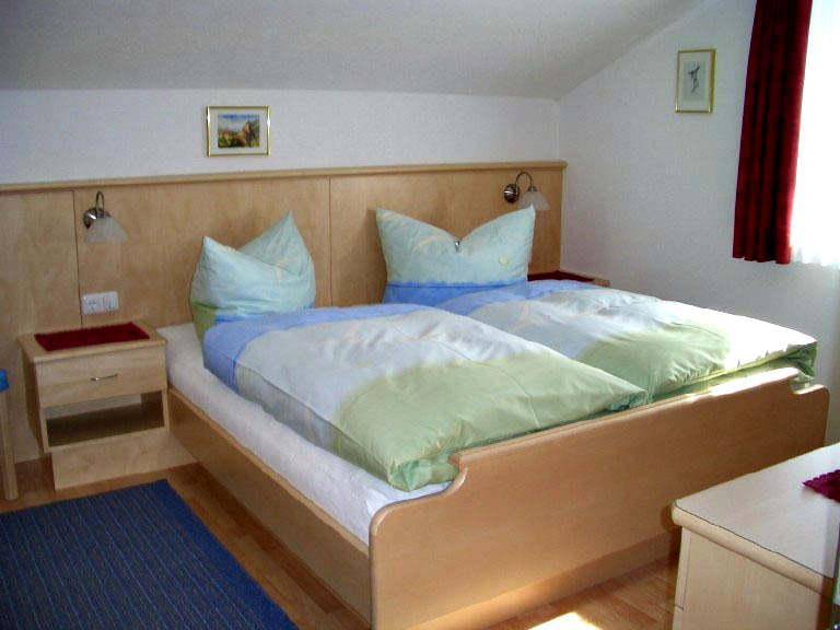 70 M² Ferienwohnung ∙ 2 Schlafzimmer ∙ 4 Gäste - Obertilliach