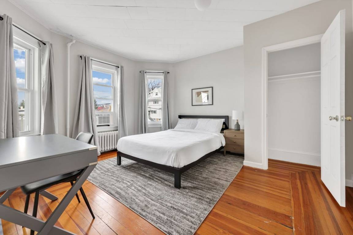 Private Room ∙ 1 Bedroom ∙ 1 Guest - Somerville, MA