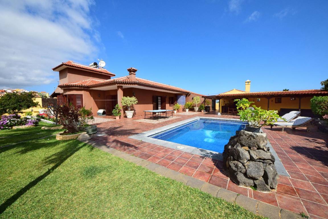249 M² Huis ∙ 5 Slaapkamers ∙ 10 Gasten - Puerto de la Cruz