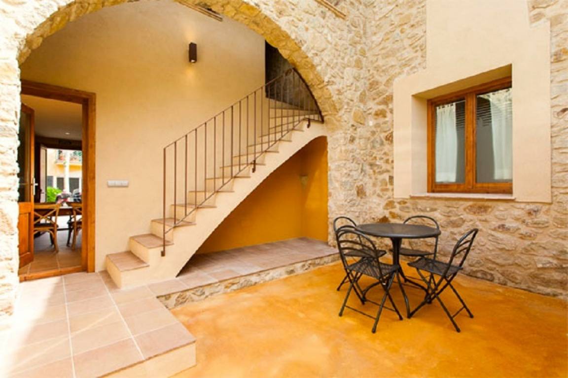 50 M² Apartment ∙ 2 Bedrooms ∙ 6 Guests - Peratallada