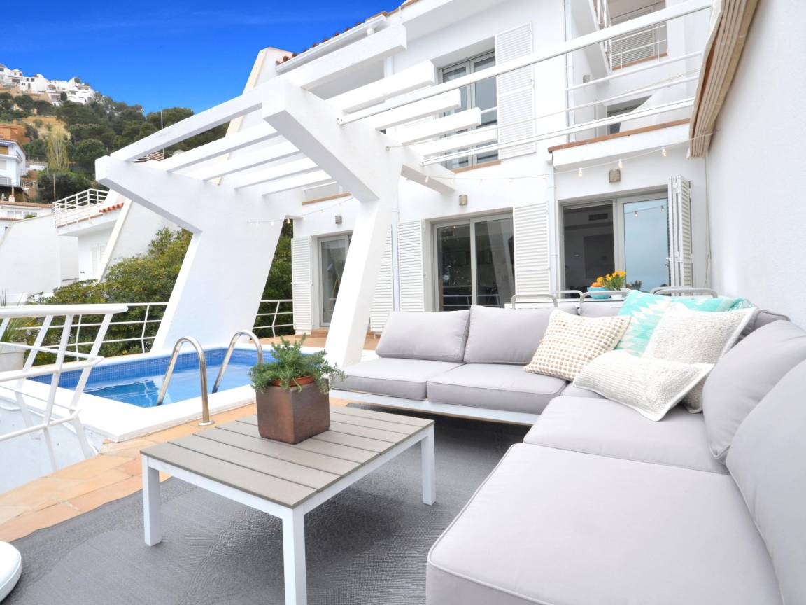 196 M² House ∙ 3 Bedrooms ∙ 6 Guests - Sa Riera