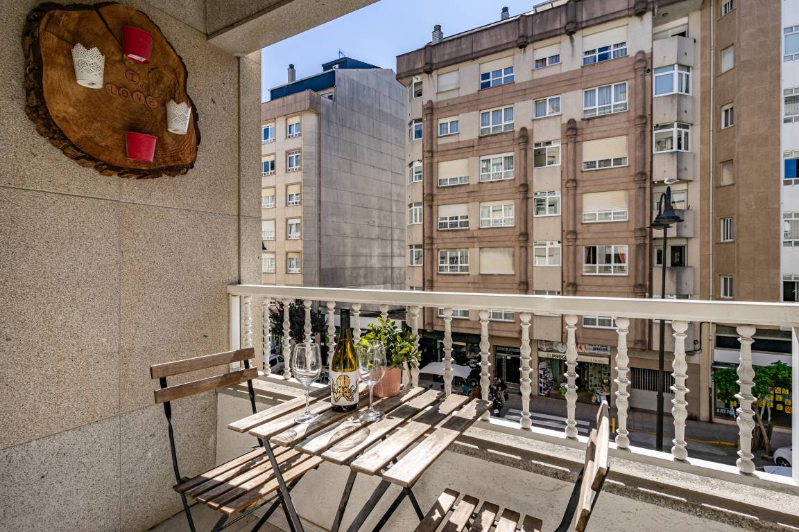 120 M² Apartamento ∙ 3 Quartos ∙ 8 Hóspedes - Ribadeo