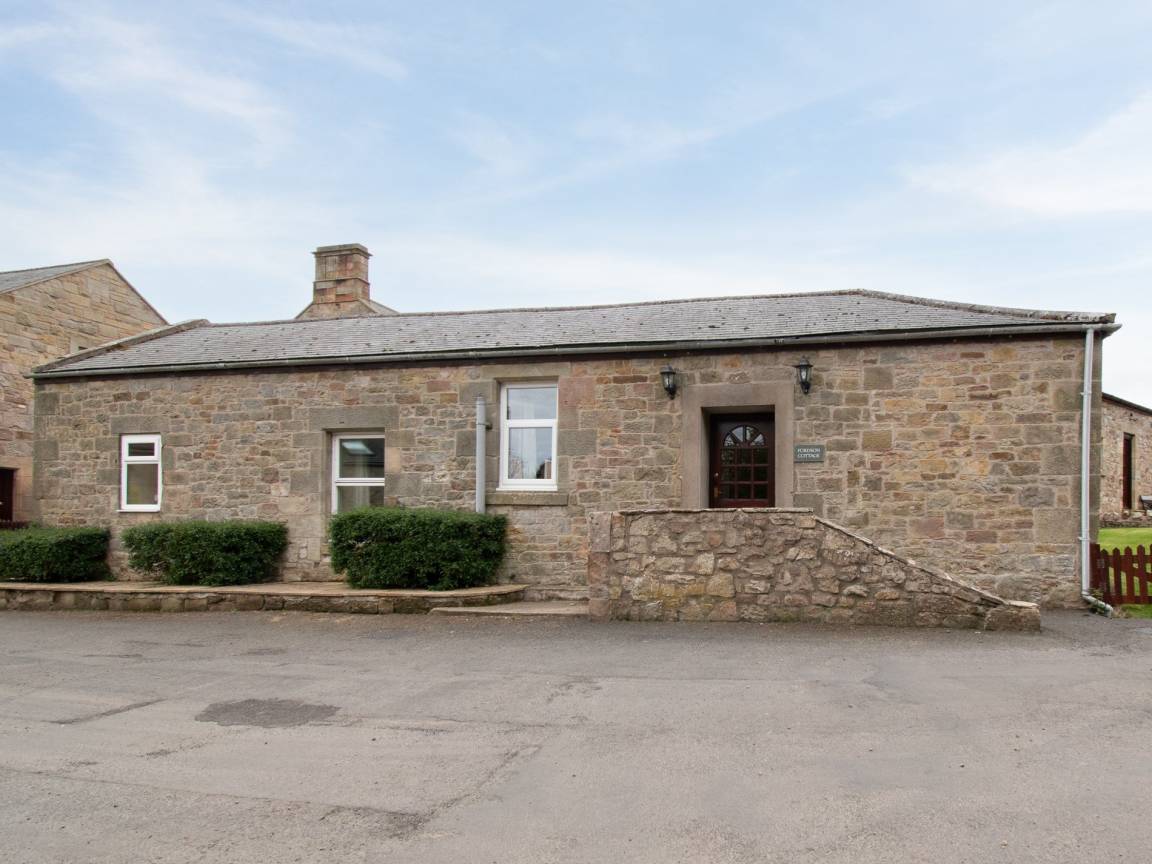 Cottage ∙ 3 Bedrooms ∙ 6 Guests - Bamburgh