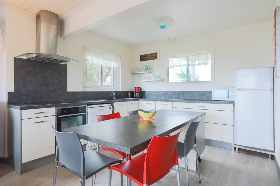 110 M² Villa ∙ 4 Slaapkamers ∙ 7 Gasten - Trégastel