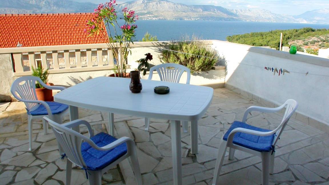 57 M² Ferienwohnung ∙ 2 Schlafzimmer ∙ 4 Gäste - Omiš