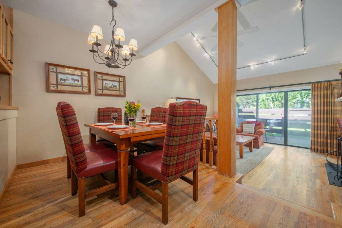 142 M² Apartment ∙ 2 Bedrooms ∙ 6 Guests - Jackson, WY