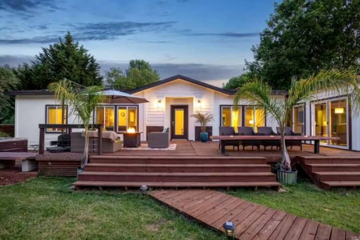 House ∙ 1 Bedroom ∙ 6 Guests - Guerneville, CA