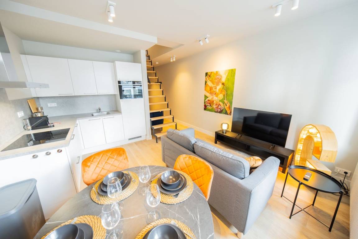 64 M² Appartement ∙ 2 Slaapkamers ∙ 4 Gasten - Rotterdam