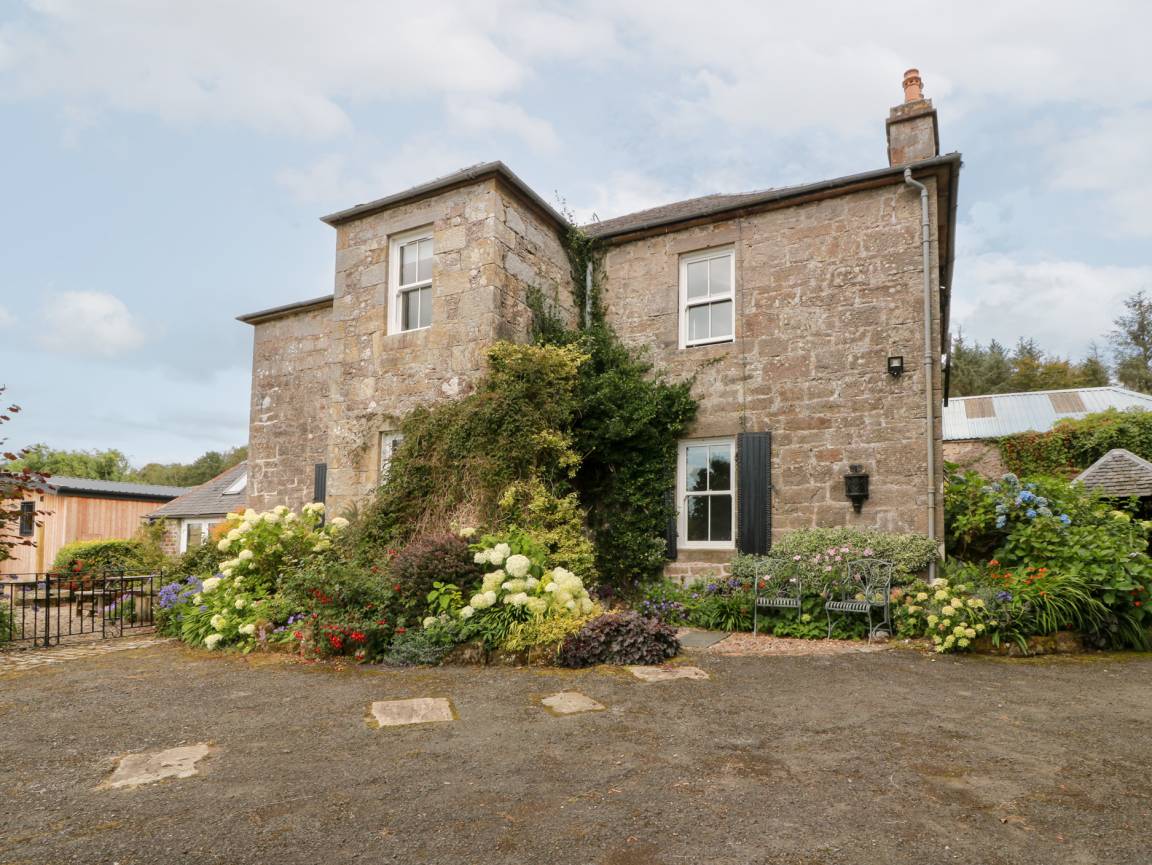 Cottage ∙ 3 Bedrooms ∙ 6 Guests - Ayrshire