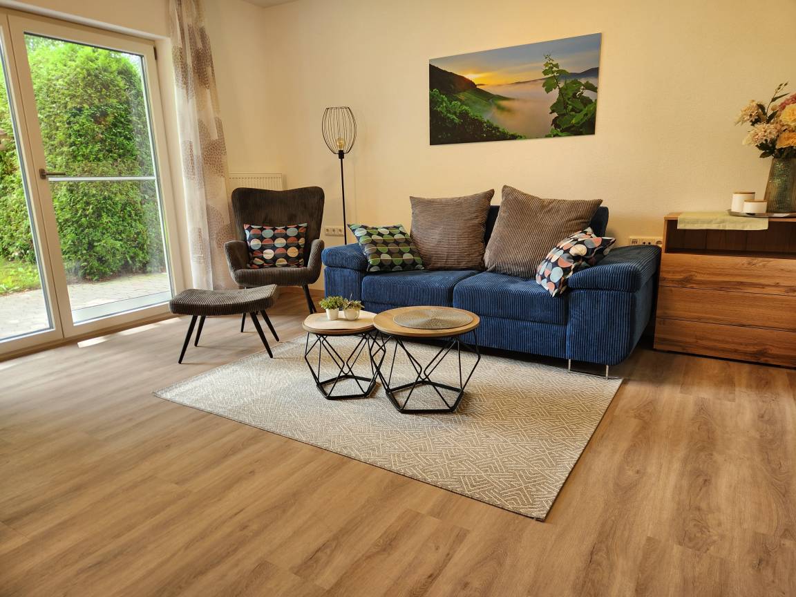 60 M² Ferienwohnung ∙ 2 Schlafzimmer ∙ 2 Gäste - Geiselwind