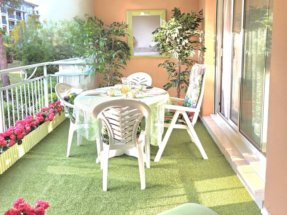 Apartment ∙ 1 Bedroom ∙ 4 Guests - Fréjus