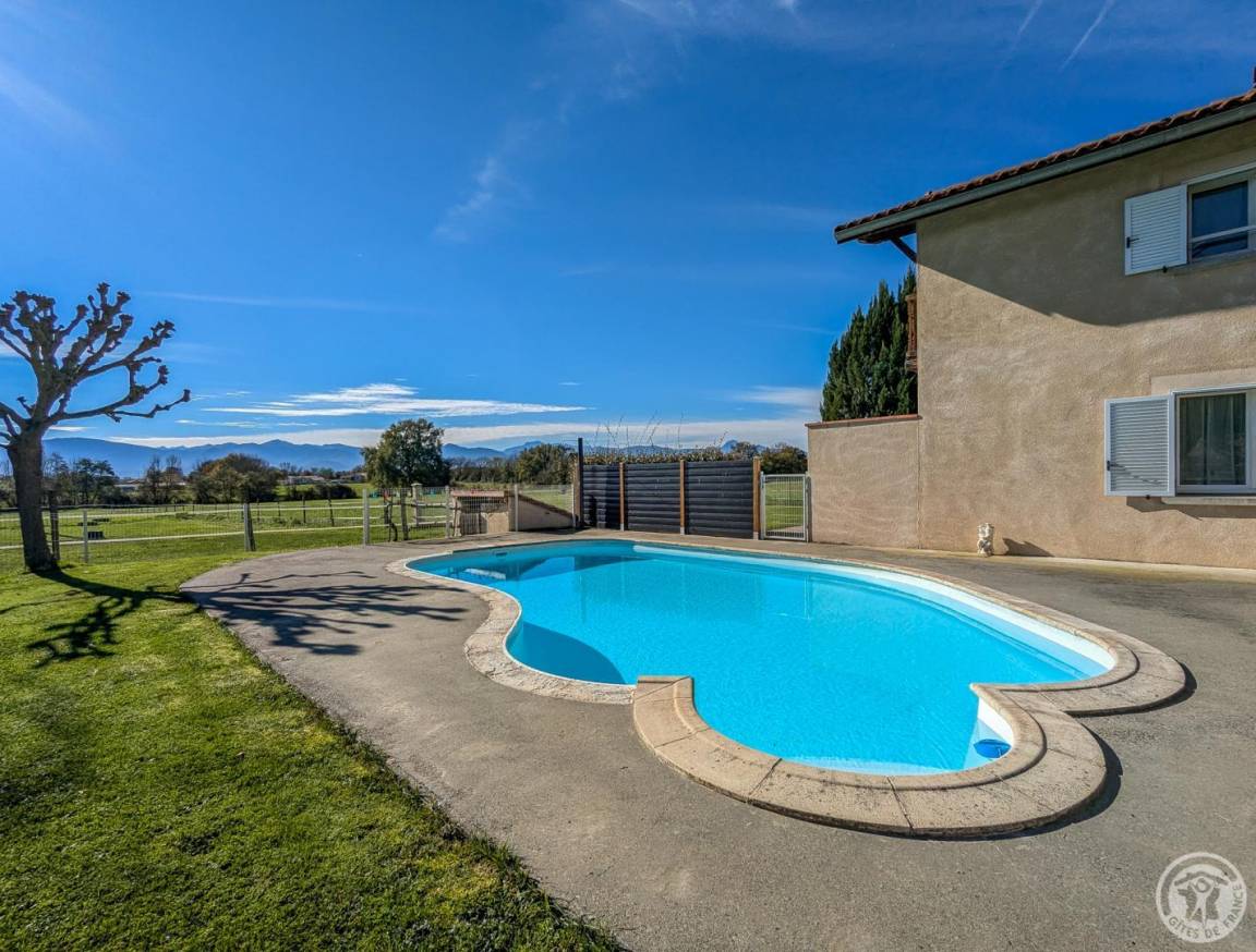 130 M² Gîte ∙ 3 Chambres ∙ 8 Personnes - Occitanie