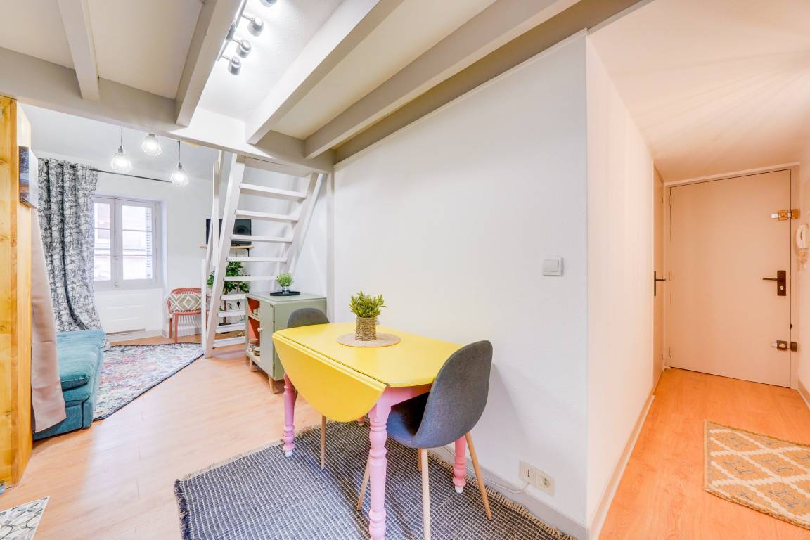 30 M² Appartement ∙ 1 Chambre ∙ 2 Personnes - Floirac