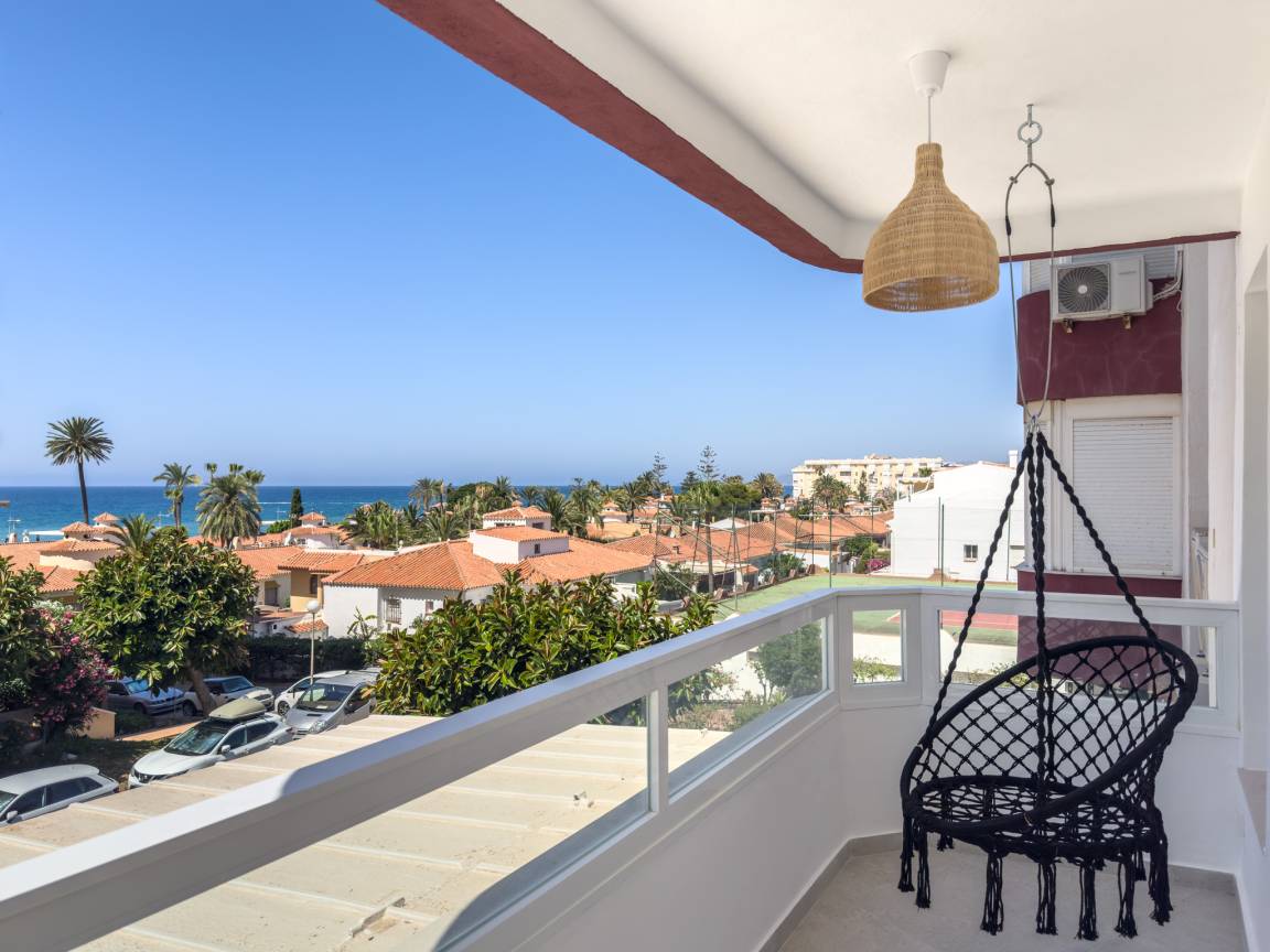 81 M² Apartamento ∙ 2 Habitaciones ∙ 4 Huéspedes - Torrox Costa