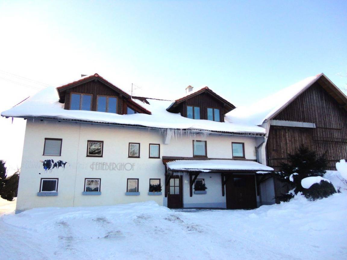 100 M² Ferienwohnung ∙ 3 Schlafzimmer ∙ 9 Gäste - Kaufbeuren