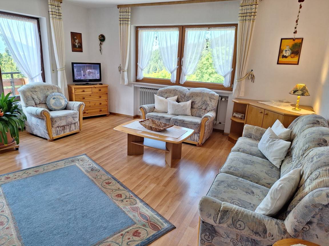 68 M² Ferienwohnung ∙ 1 Schlafzimmer ∙ 4 Gäste - Oppenau, Deutschland