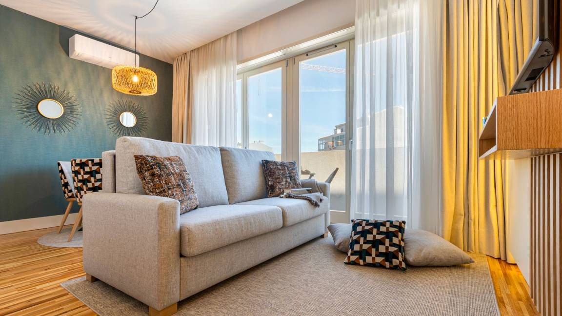 38 M² Huoneisto ∙ 1 Makuuhuone ∙ 3 Vierasta - Porto