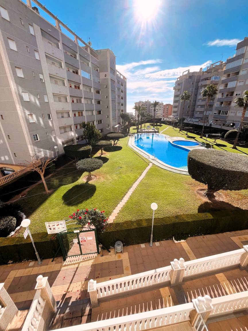 60 M² Apartamento ∙ 1 Habitación ∙ 4 Huéspedes - Villajoyosa