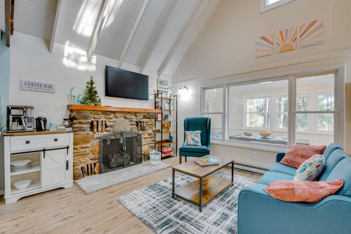106 M² House ∙ 2 Bedrooms ∙ 6 Guests - Arrowhead Lake, PA