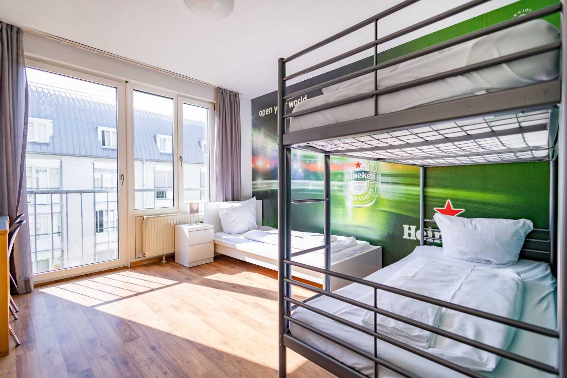 Hostel ∙ 1 Bedroom ∙ 3 Guests - Freiburg im Breisgau