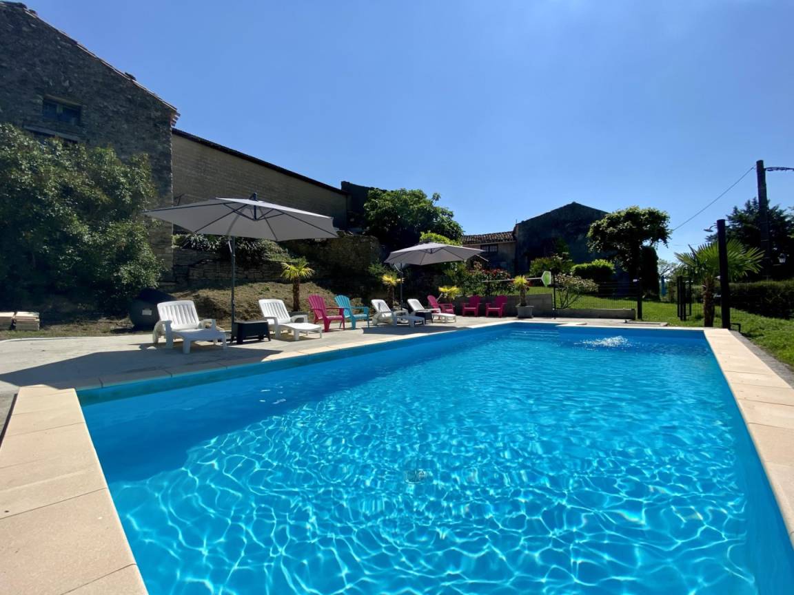 218 M² Gîte ∙ 7 Chambres ∙ 23 Personnes - Aude