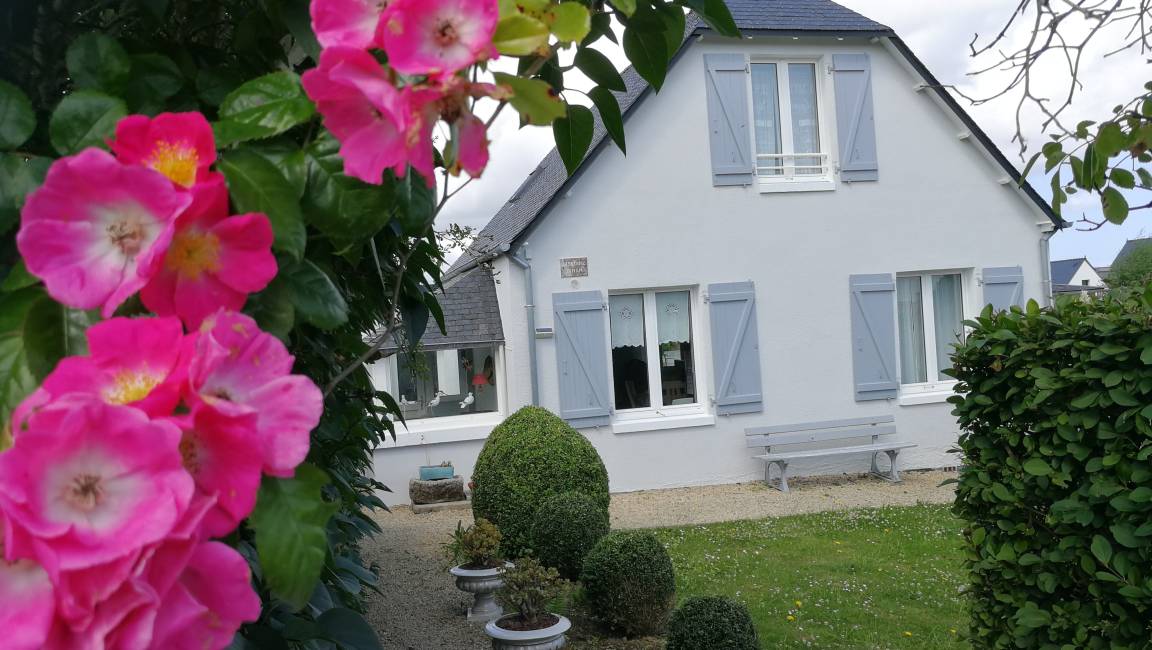 70 M² Maison De Vacances ∙ 3 Chambres ∙ 4 Personnes - Carantec