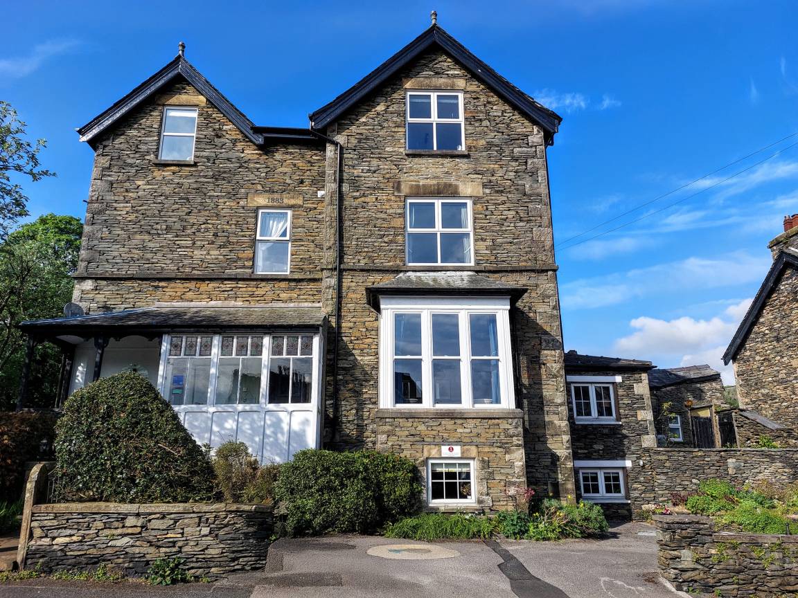 Cottage ∙ 6 Bedrooms ∙ 13 Guests - Windermere