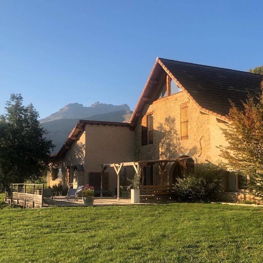 170 M² Gîte ∙ 3 Chambres ∙ 8 Personnes - Hautes-Alpes