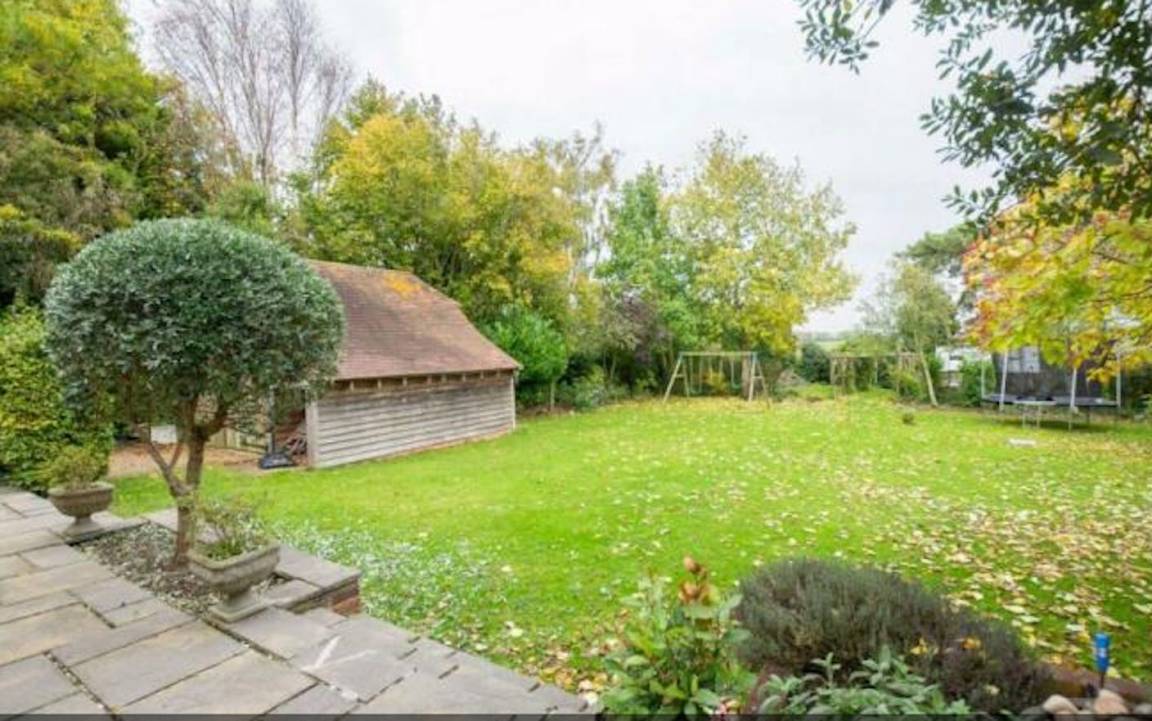 260 M² House ∙ 5 Bedrooms ∙ 7 Guests - Kent