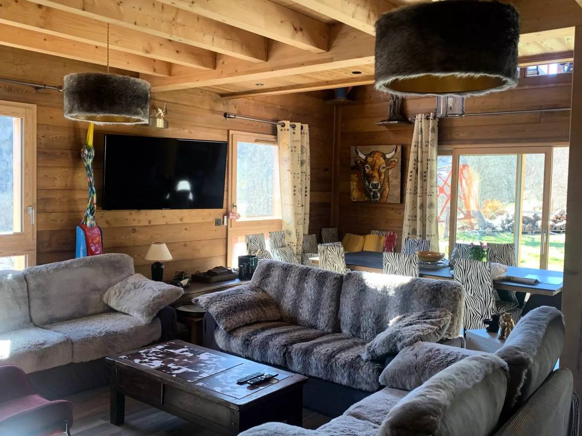 200 M² Chalet ∙ 4 Bedrooms ∙ 12 Guests - Valloire