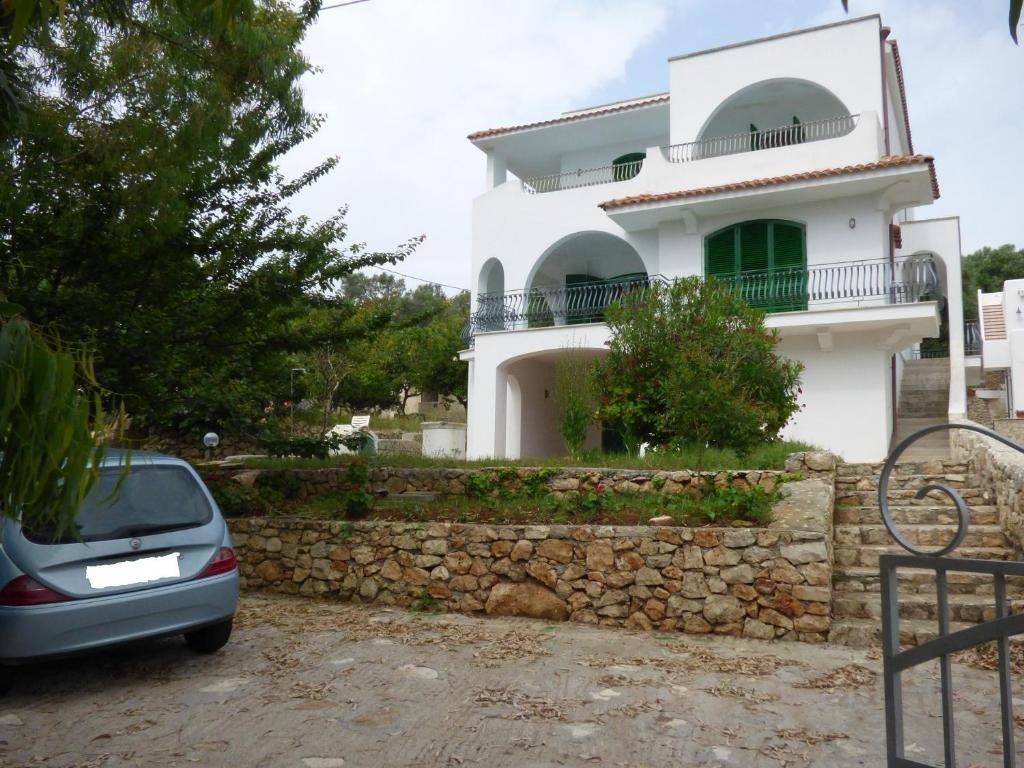 175 M² Villa ∙ 3 Habitaciones ∙ 6 Huéspedes - Tricase