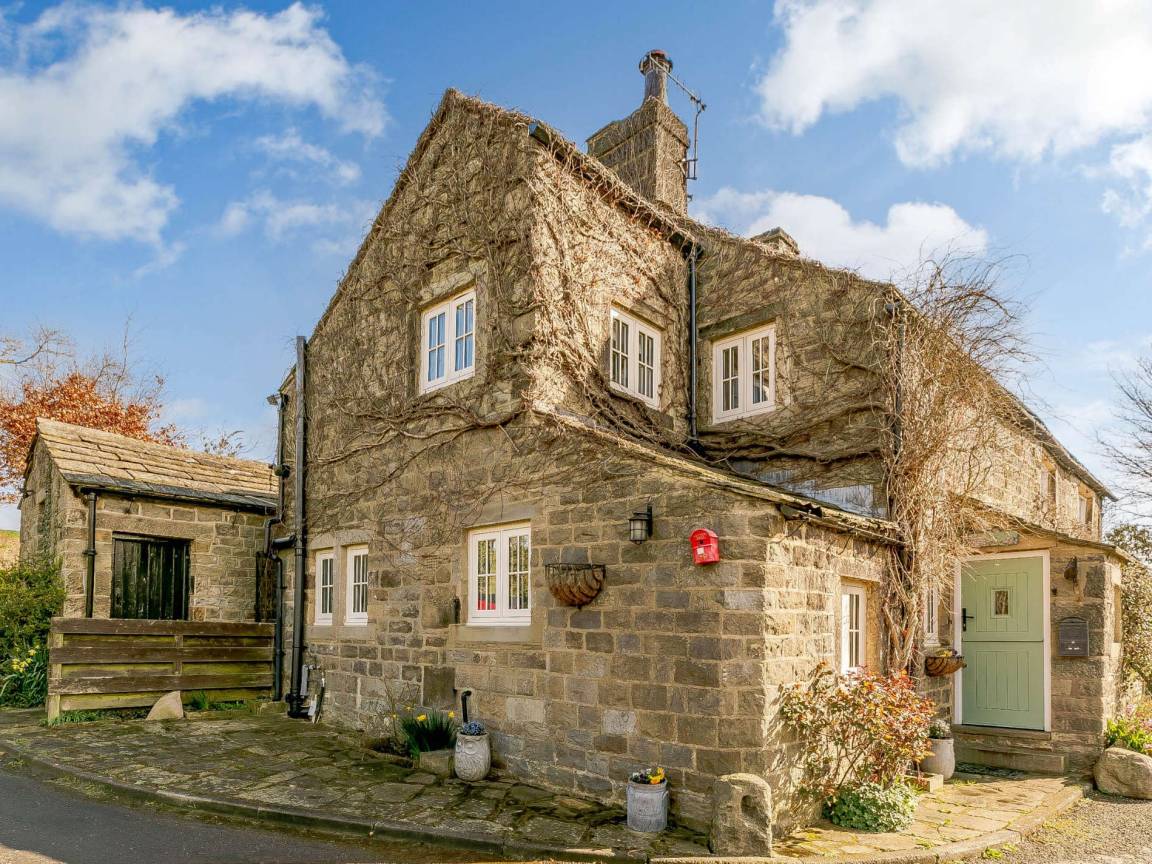 Cottage ∙ 2 Bedrooms ∙ 4 Guests - Knaresborough