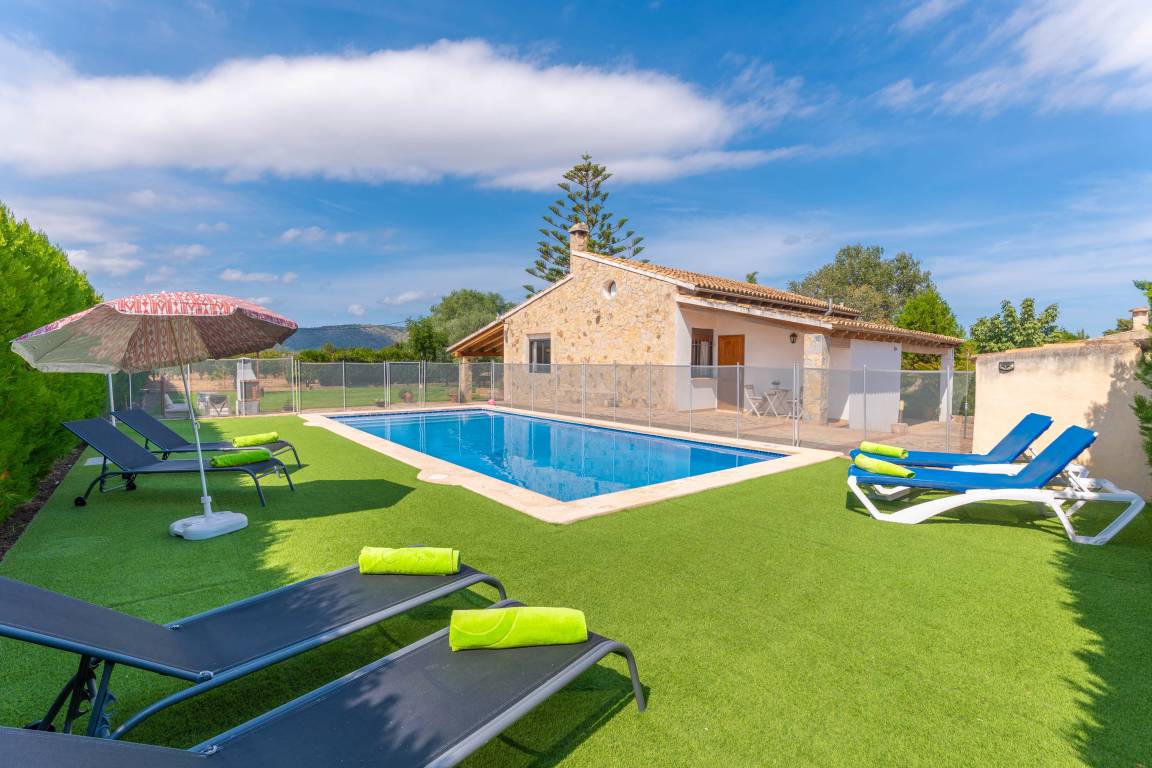 90 M² Villa ∙ 3 Bedrooms ∙ 6 Guests - Sa Pobla