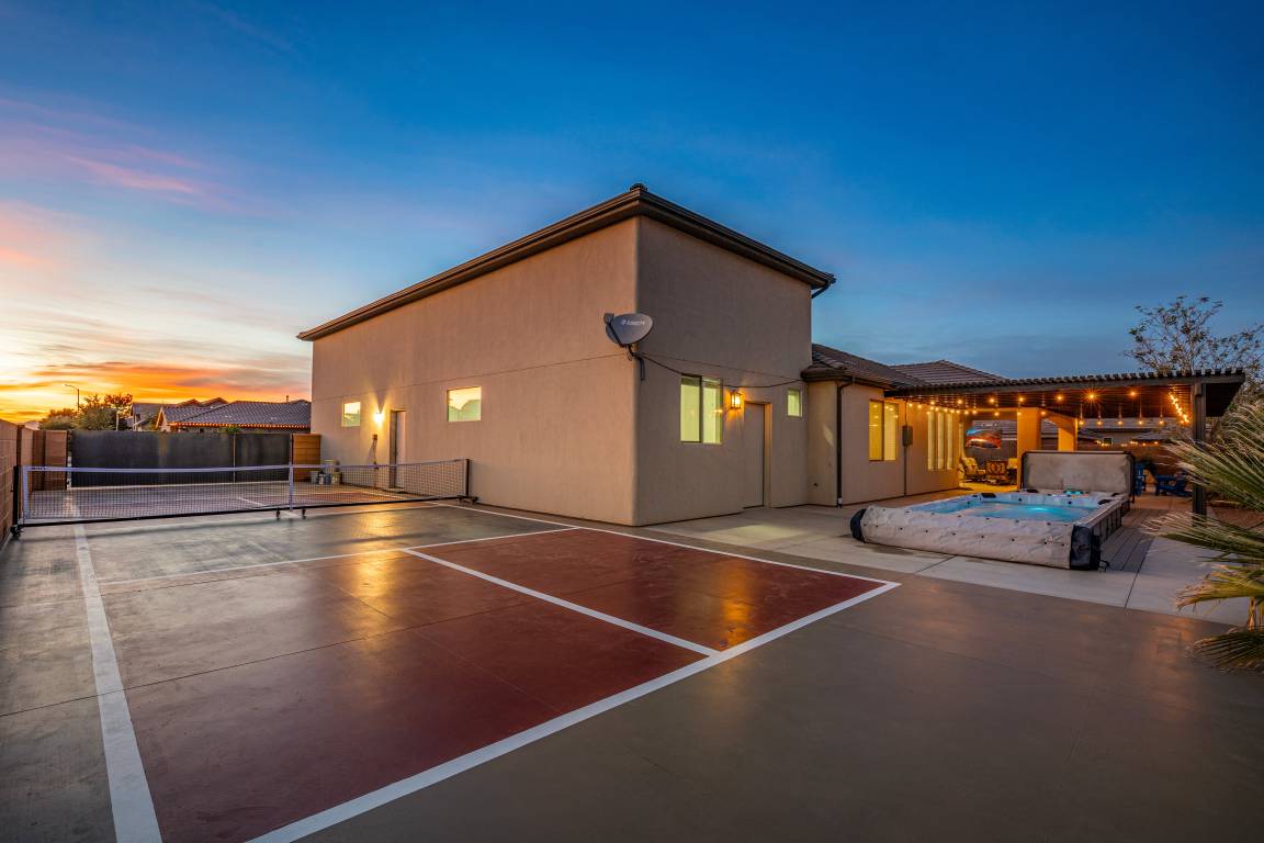 195 M² House ∙ 4 Bedrooms ∙ 10 Guests - Hurricane, UT