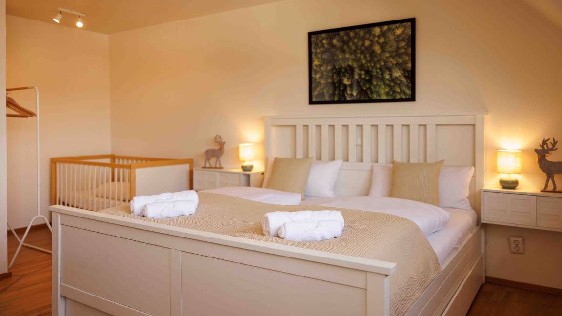 Ferienwohnung ∙ 2 Schlafzimmer ∙ 5 Gäste - Emmendingen