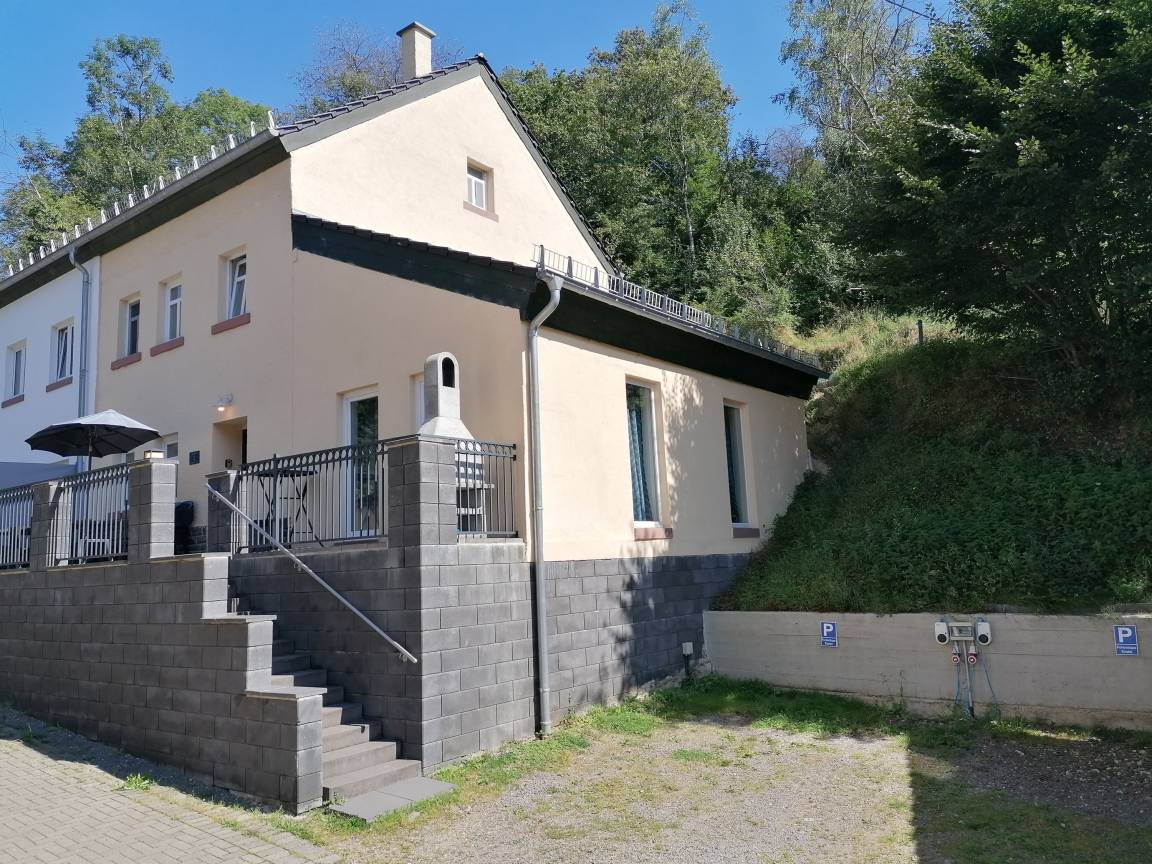 150 M² House ∙ 5 Bedrooms ∙ 14 Guests - Vianden