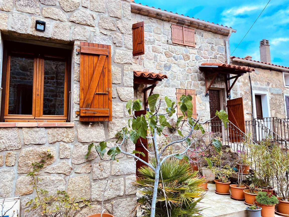 98 M² House ∙ 1 Bedroom ∙ 4 Guests - Tizzano