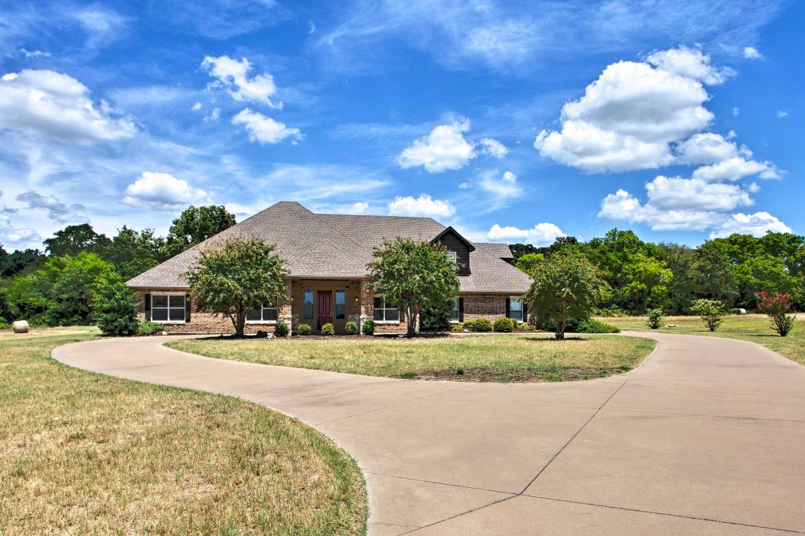 399 M² Huis ∙ 5 Slaapkamers ∙ 24 Gasten - Van, TX